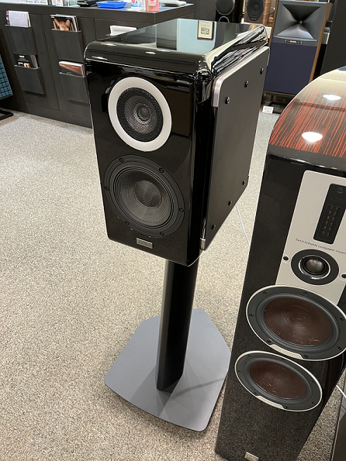 空間表現抜群！TADのスピーカー「TAD-ME1」を展示｜CAVIN 大阪屋 札幌オーディオ・ホームシアター専門店｜中古オーディオの販売・買取 ...